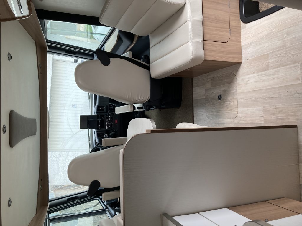 CC poste de pilotage - Camping car occasion