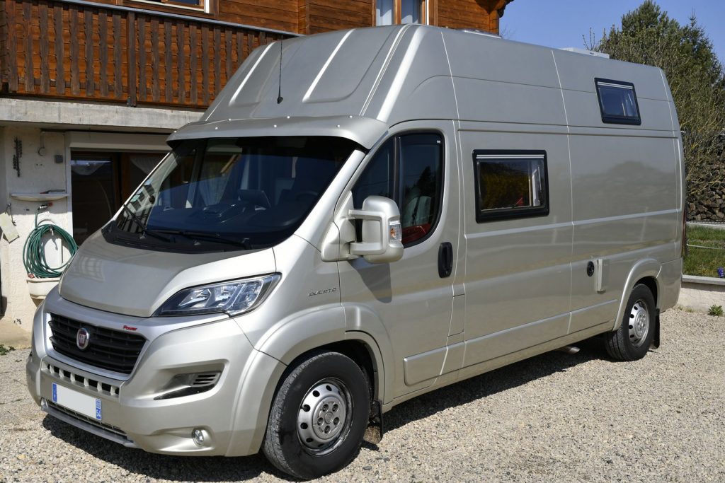 Fourgon aménagé occasion - Annonces de fourgons à vendre Camping car ...